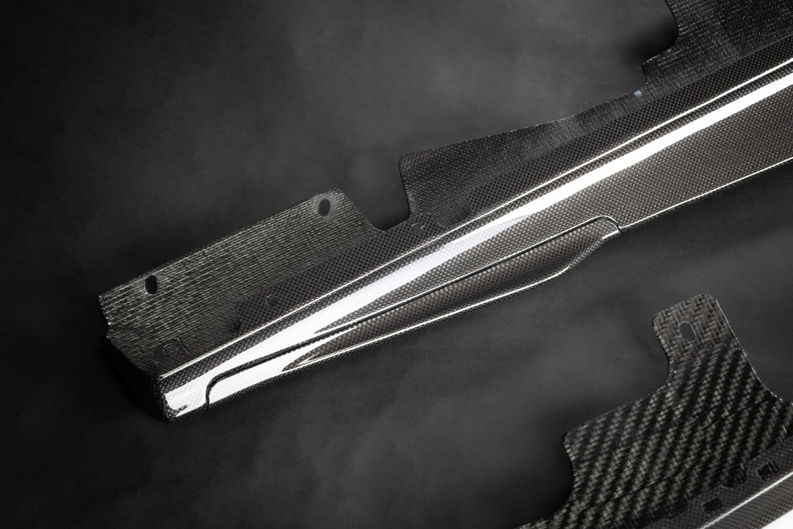 Ferrari Roma - Carbon Fiber Side Skirts (with Small Fin) – Capristo Exhaust