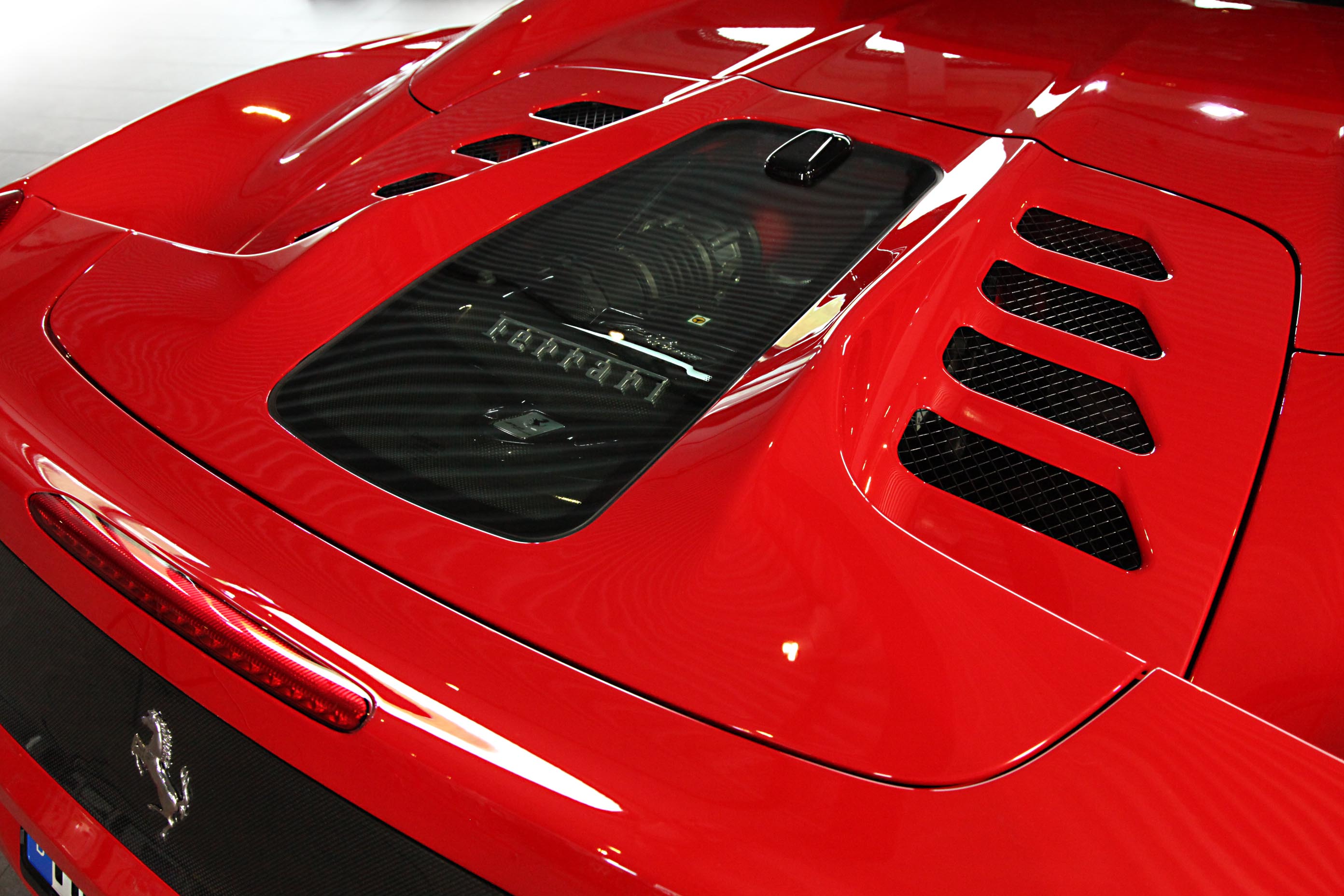 Ferrari 458 Spider - Carbon Fiber + Glass Bonnet – Capristo Exhaust